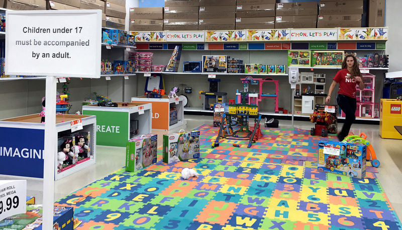 Toys 'R' Us plans new playdate with U.S. shoppers By Reuters