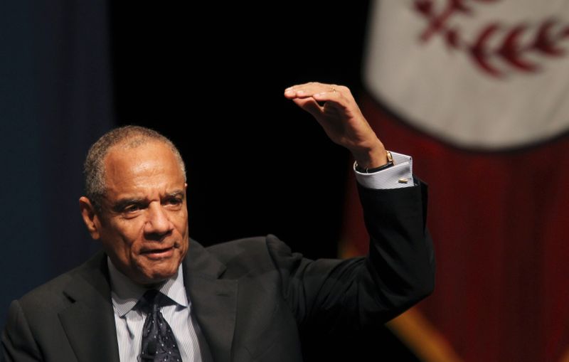 Berkshire taps former AmEx CEO Kenneth Chenault for board, as Bill ...