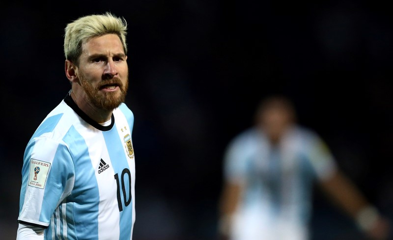 Messi battling groin injury, could miss Venezuela qualifier By Reuters