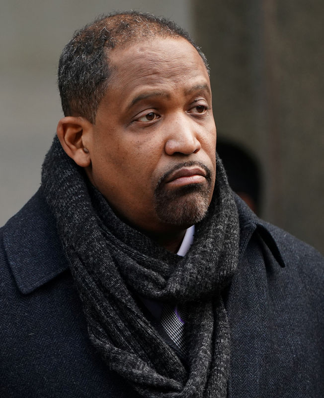 Harvard professor loses house dean role after joining Weinstein defense ...